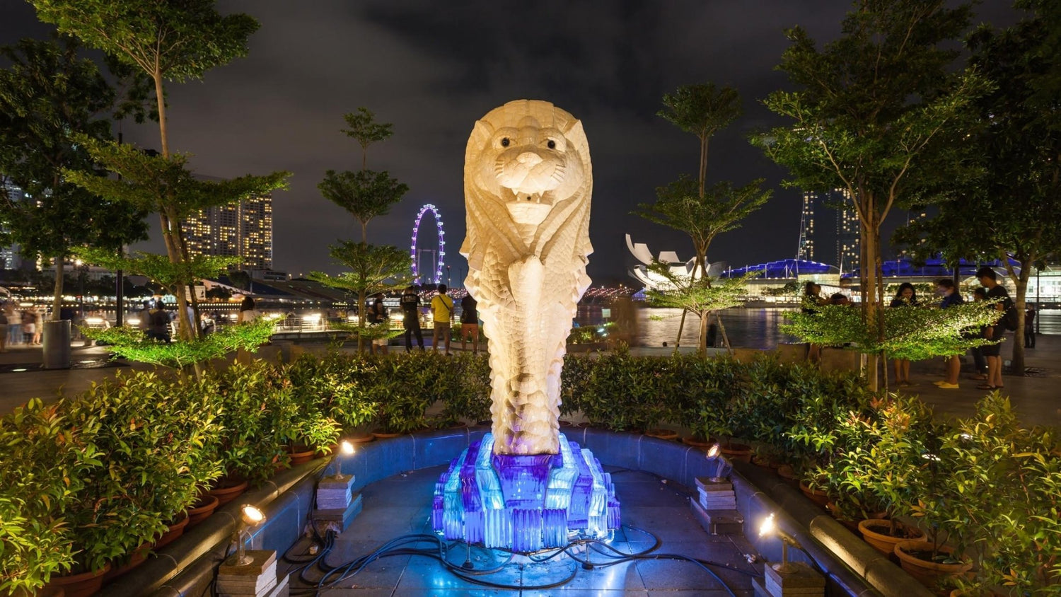 The Merlion of Singapore – eat2explore